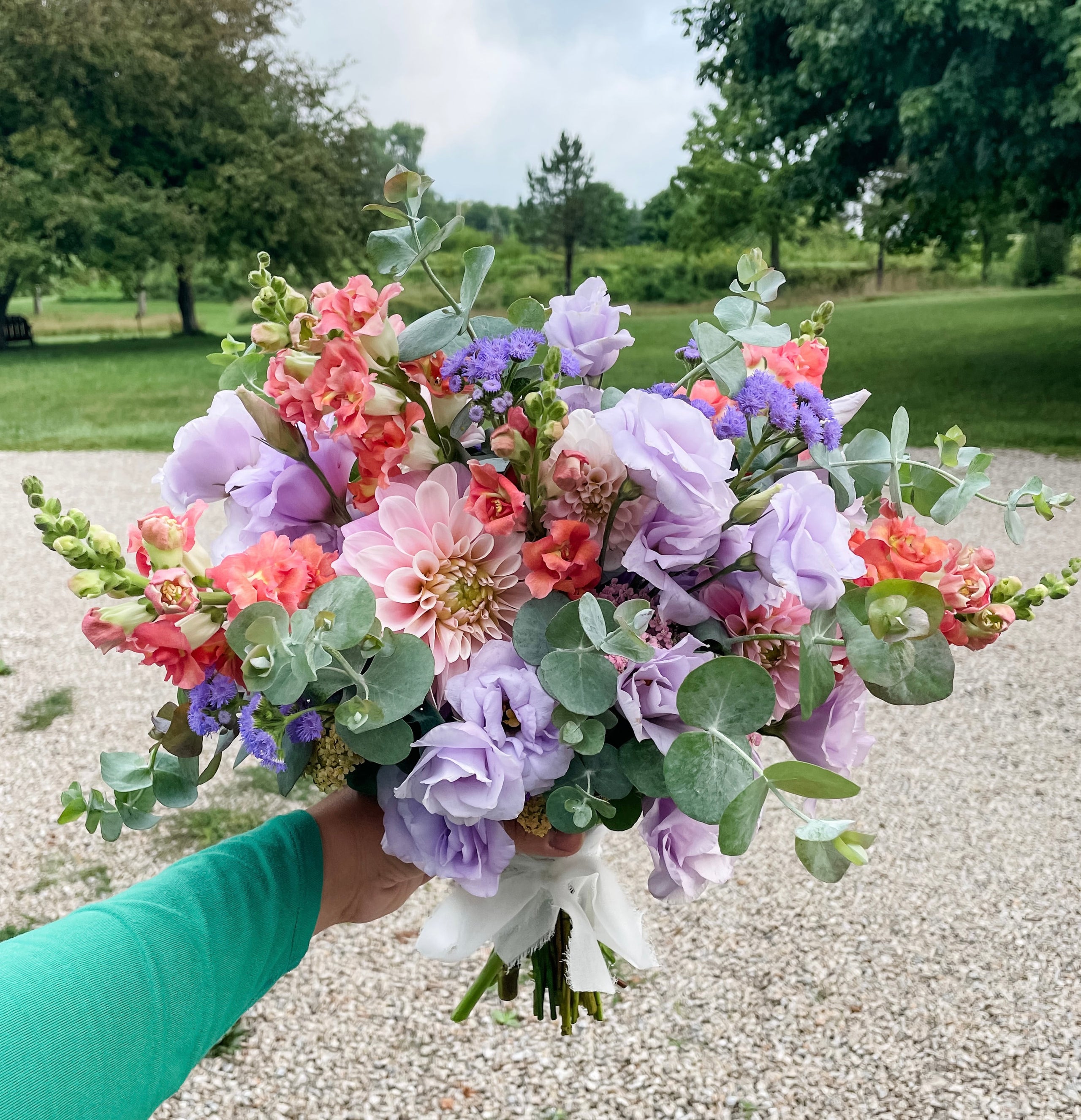 Small bridal bouquet store